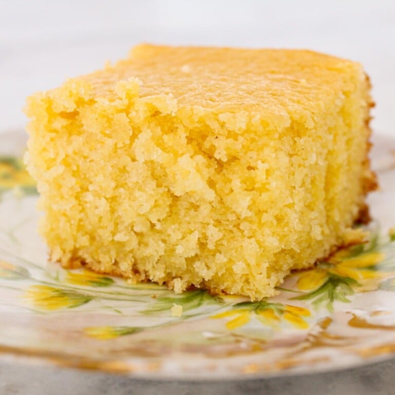 Sweet Cornbread Recipe - Chef Lindsey Farr