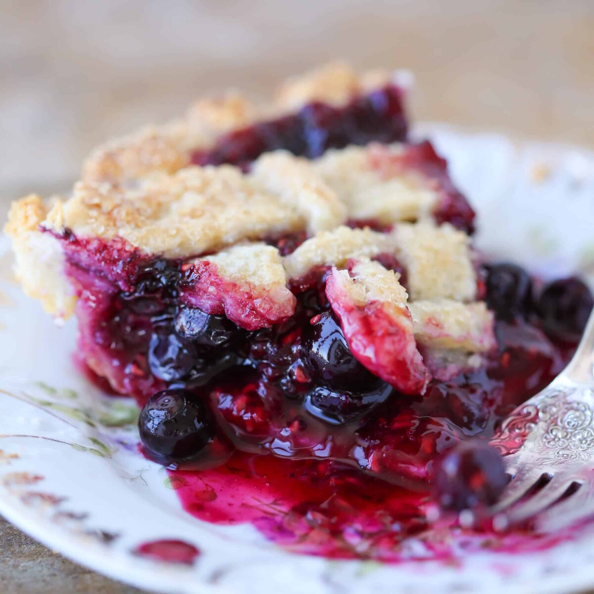 Mixed Berry Pie - Chef Lindsey Farr