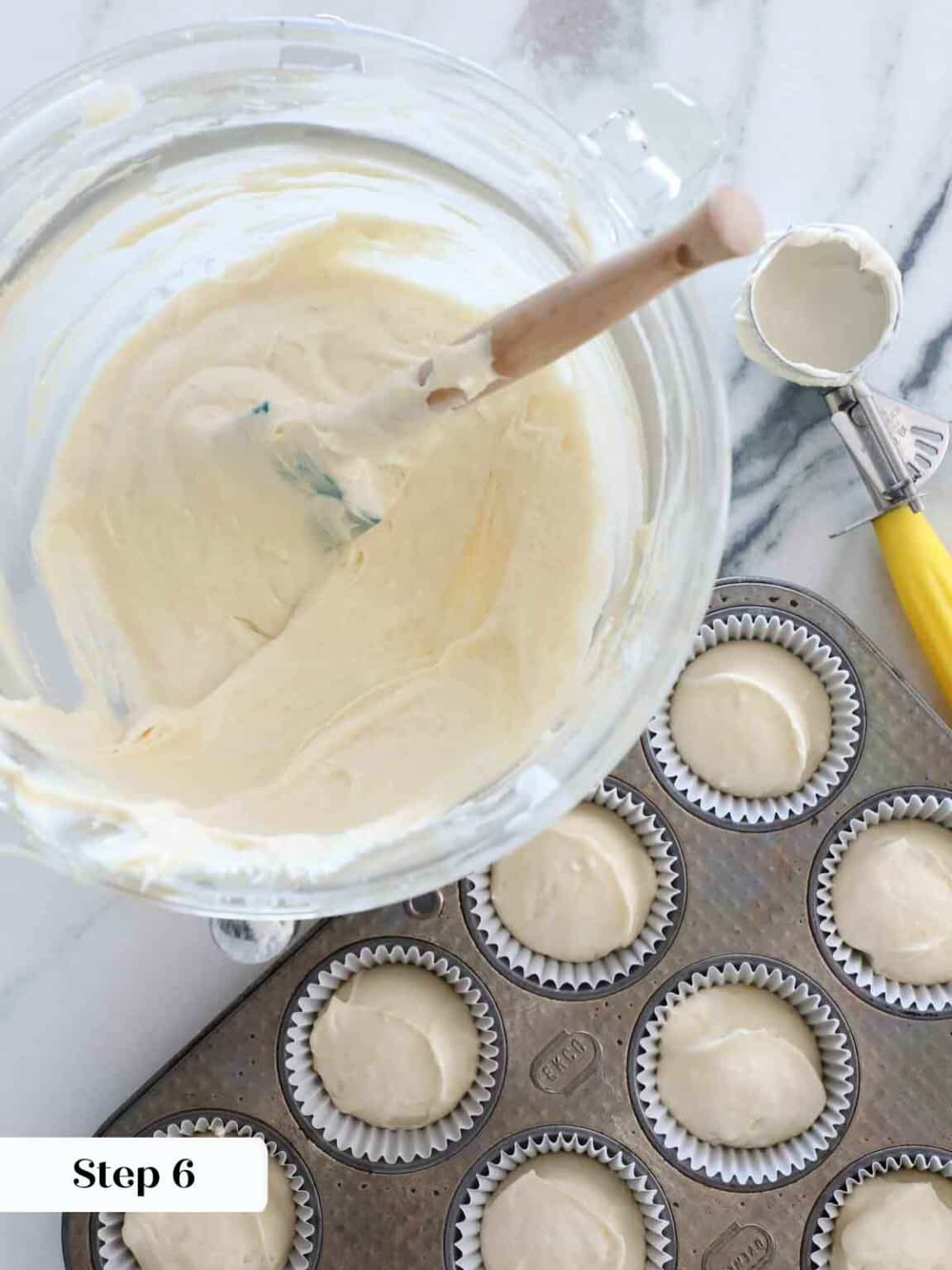 Vanilla Cupcakes - Chef Lindsey Farr