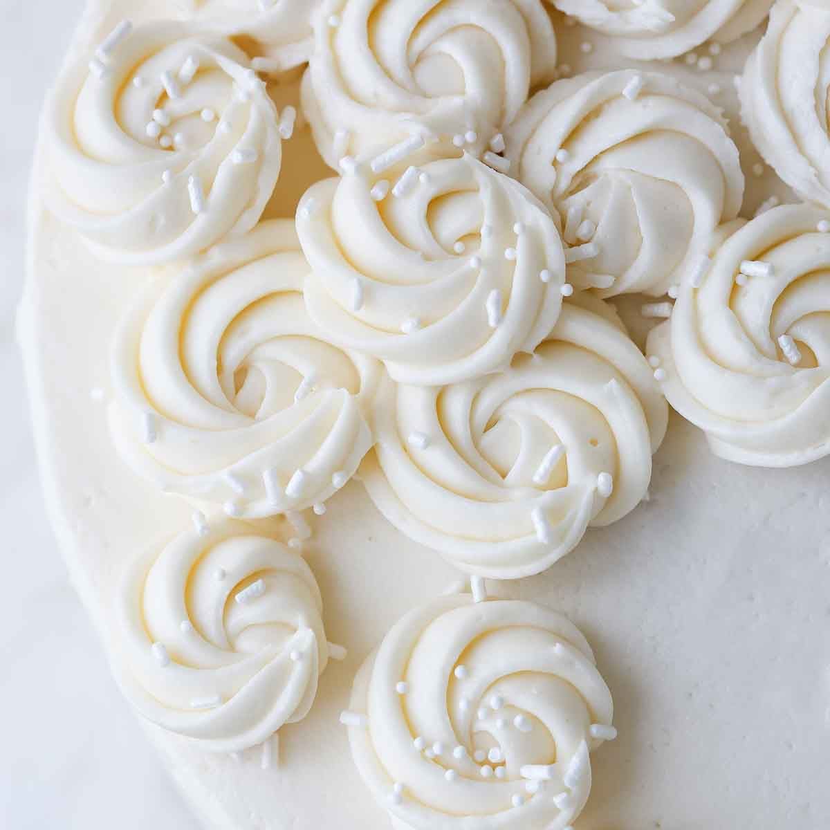 Easy Buttercream & Frosting Recipes - Chef Lindsey Farr